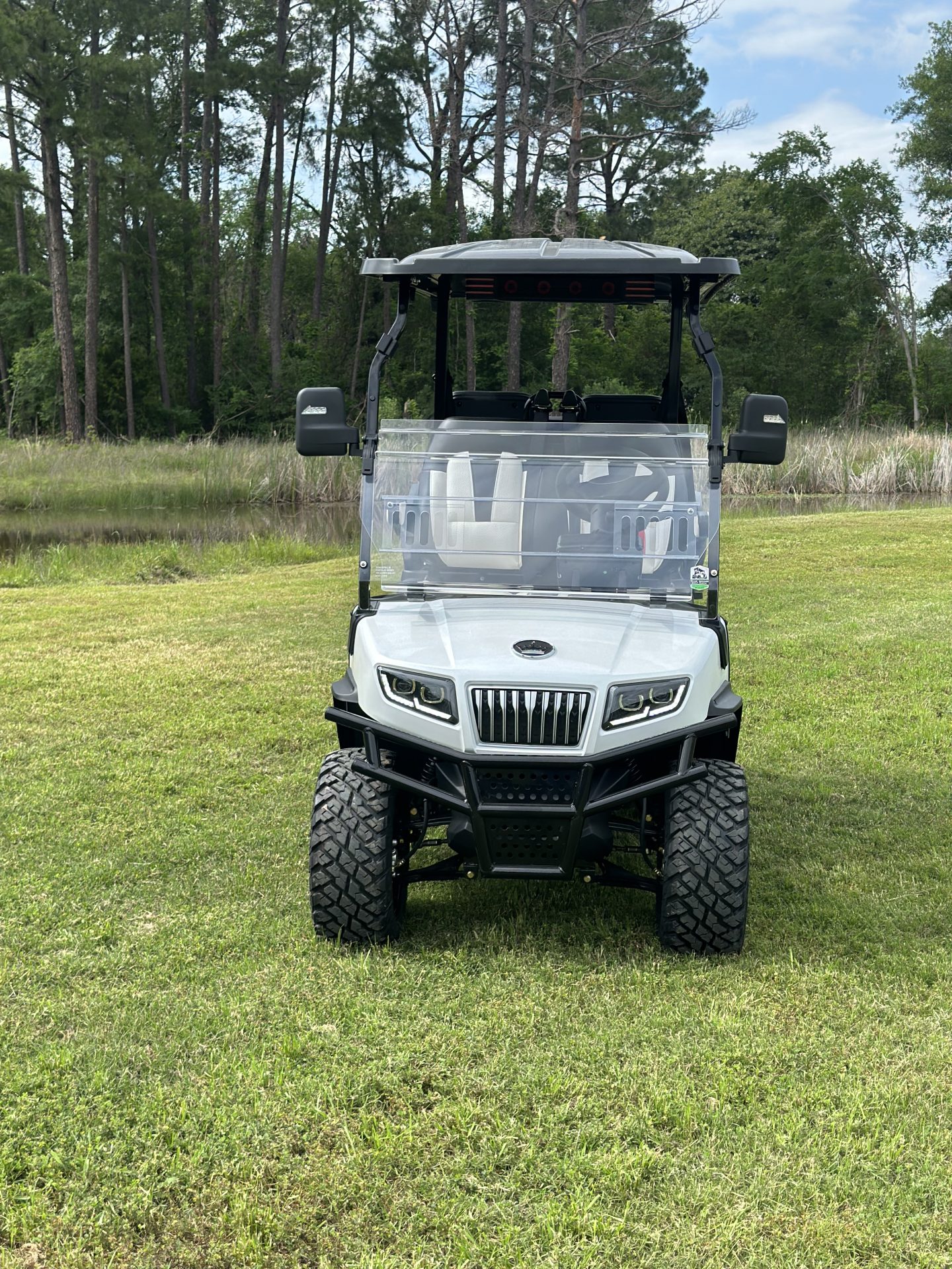 2024 Evolution 2+2 Maverick White (1) | Texas Premier Golf Carts